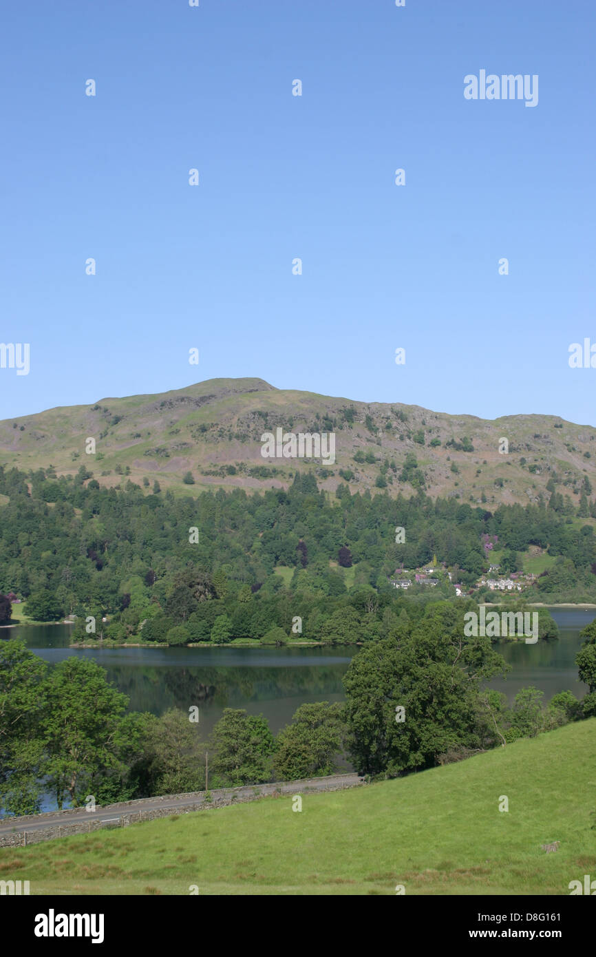 Lac Grasmere et l'argent de la Howe hills Grasmere Cumbria England UK ...