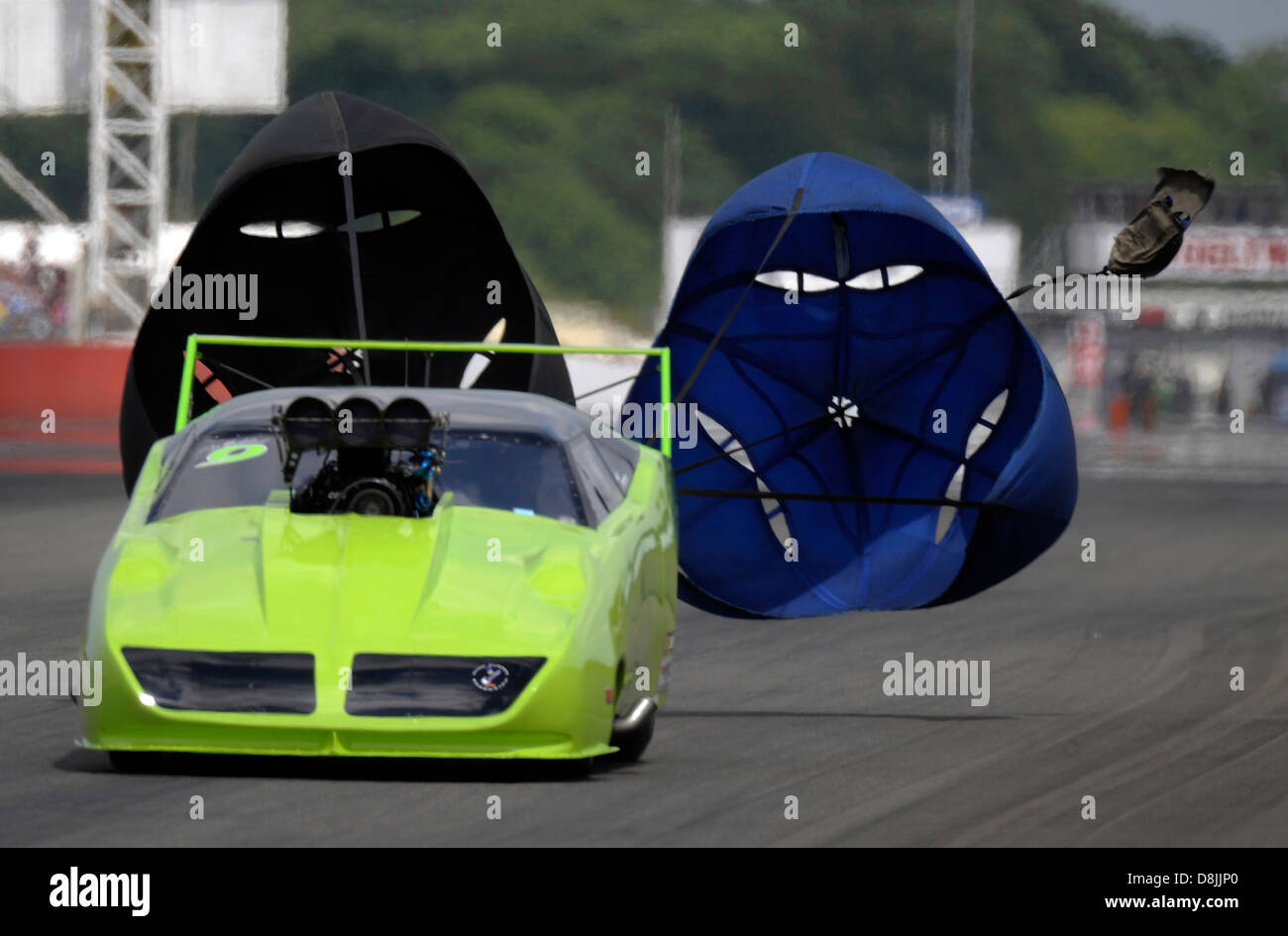 Parachutes de voiture Banque de photographies et d’images à haute ...