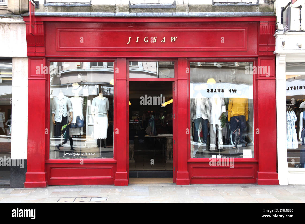 Jigsaw clothes clothing fashion Banque de photographies et d’images à ...