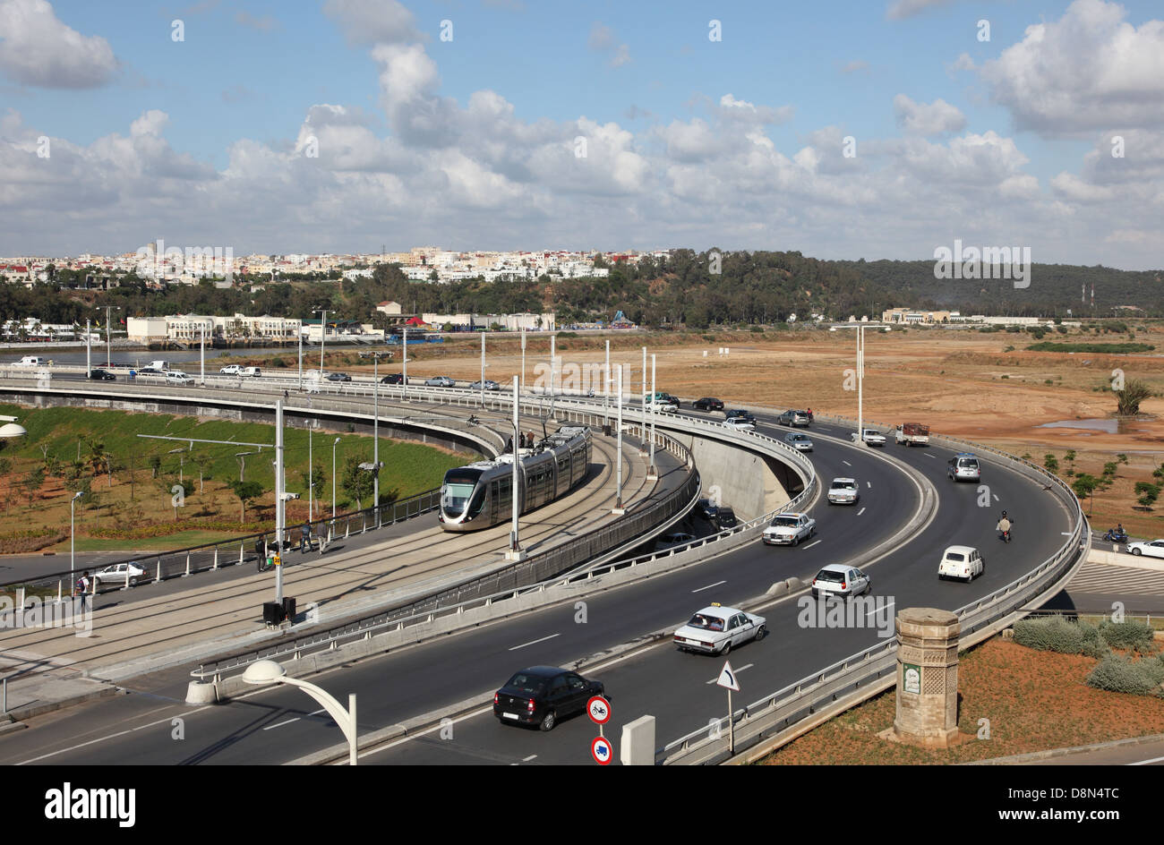Pont hassan ii Banque de photographies et d’images à haute résolution ...