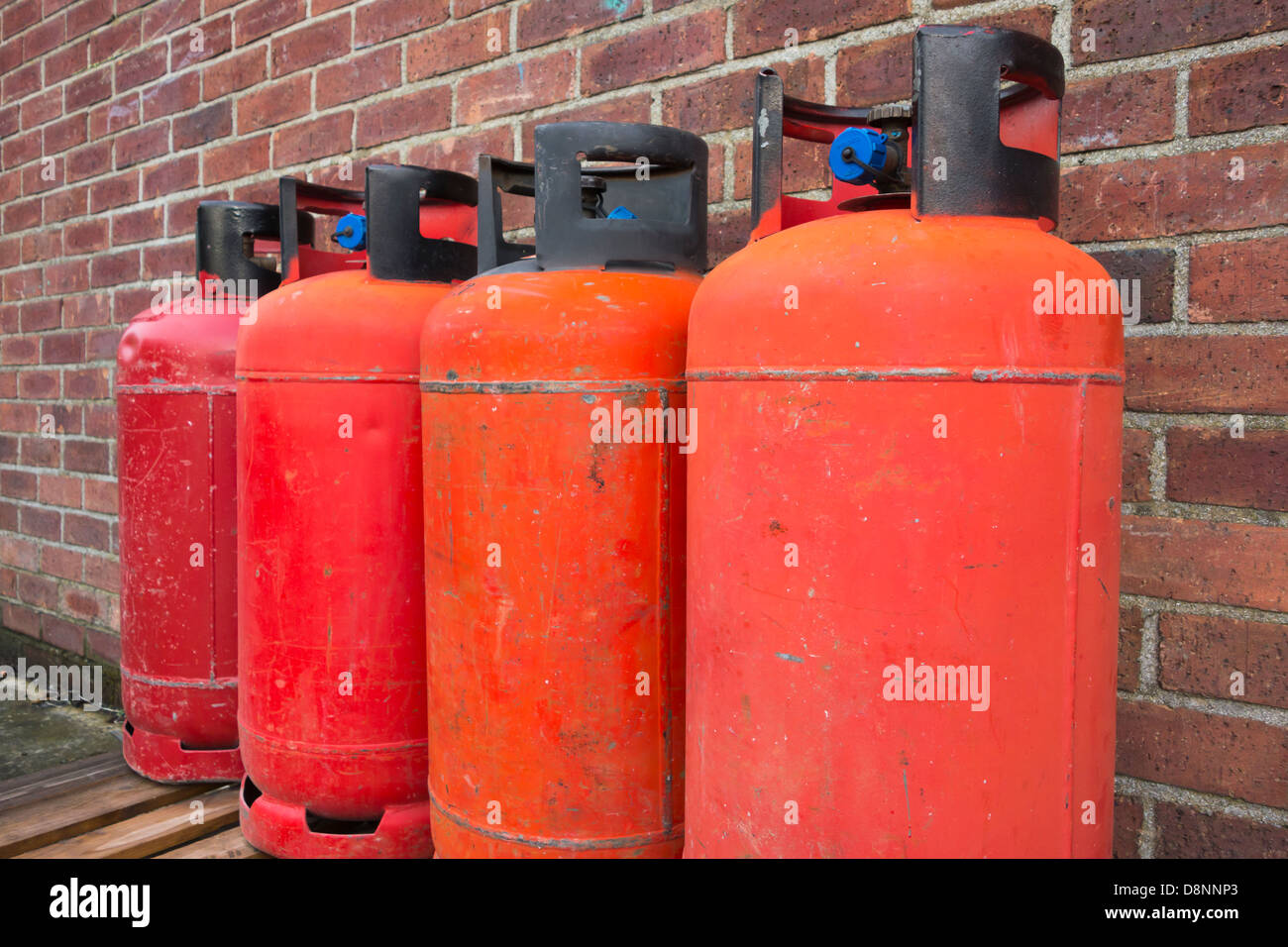 Bouteilles de gaz propane Banque de photographies et d’images à haute ...