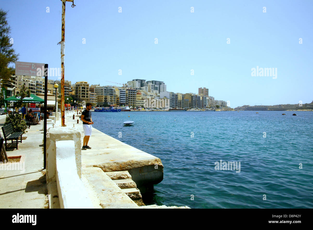 Sliema malta seafront promenade Banque de photographies et d’images à ...