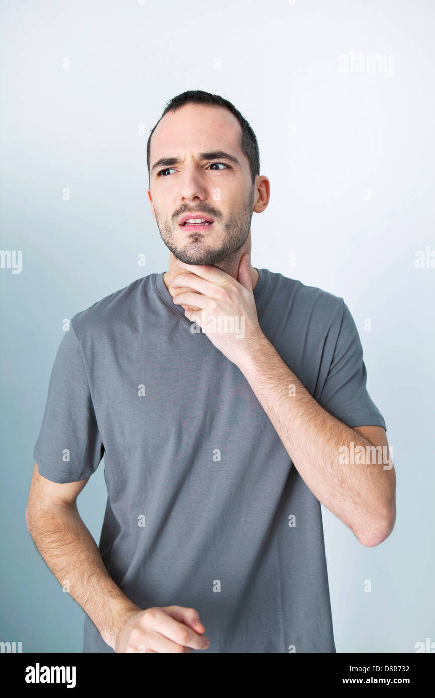 Mal de gorge homme Banque de photographies et d’images à haute ...