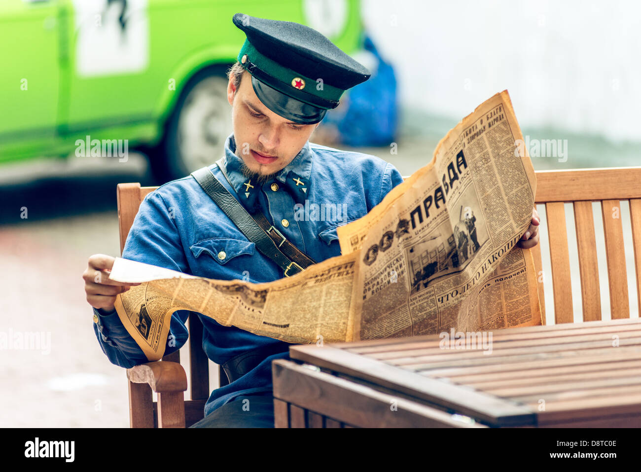 Soldat armée soviétique russe urss uniforme Banque de photographies et ...