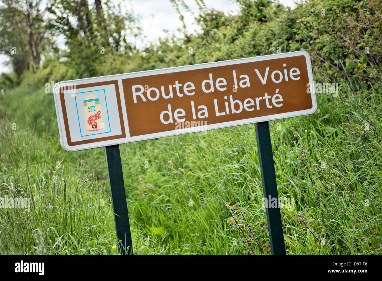 French Road Sign Ww2 Banque De Photographies Et D images Haute french-road-sign-ww2-banque-de-photographies-et-d-images-haute