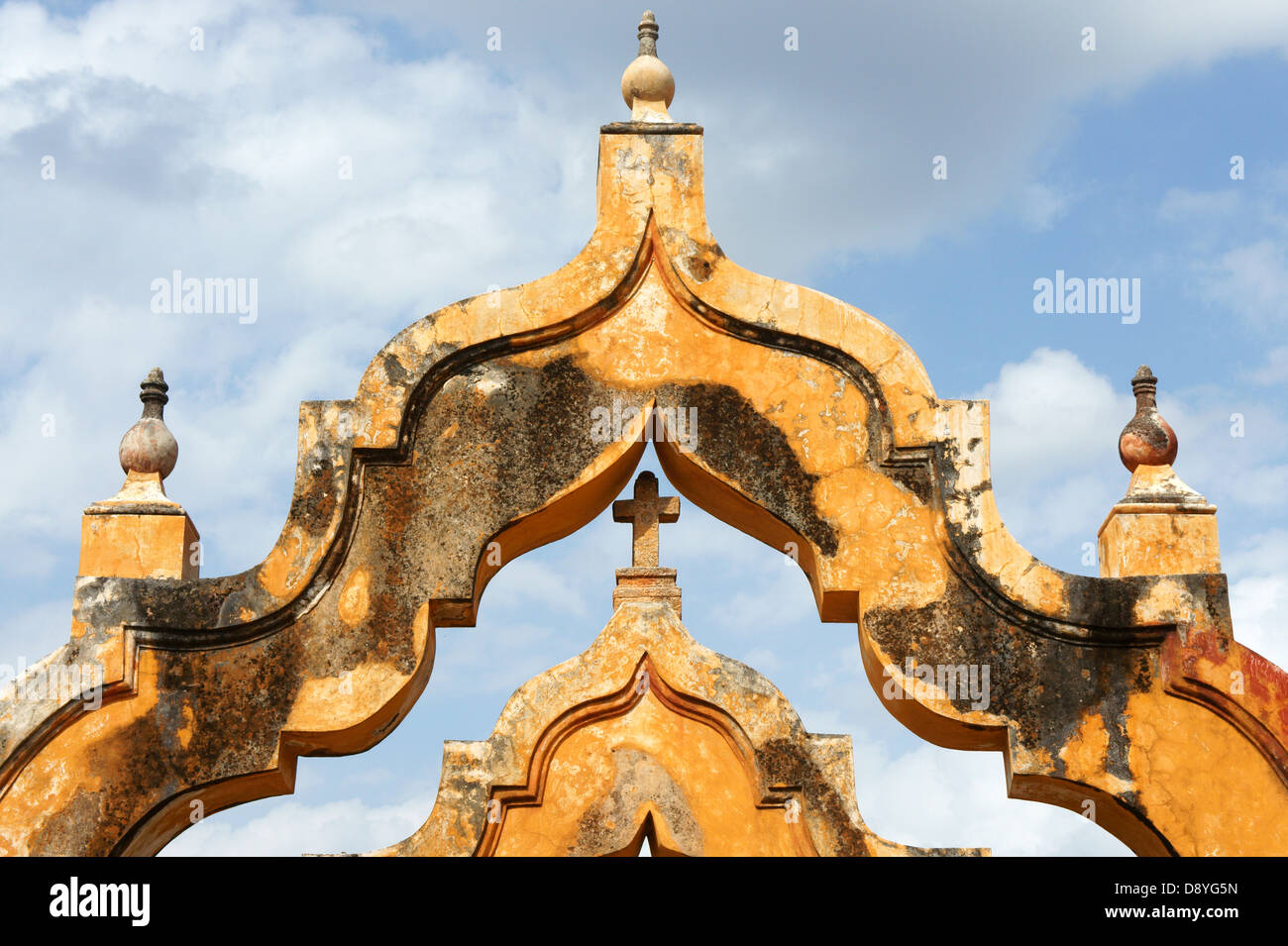 Arches Mauresques Banque d'image et photos - Page 2 - Alamy