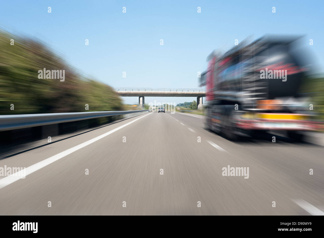 Circulation sur autoroute Banque de photographies et d’images à haute ...