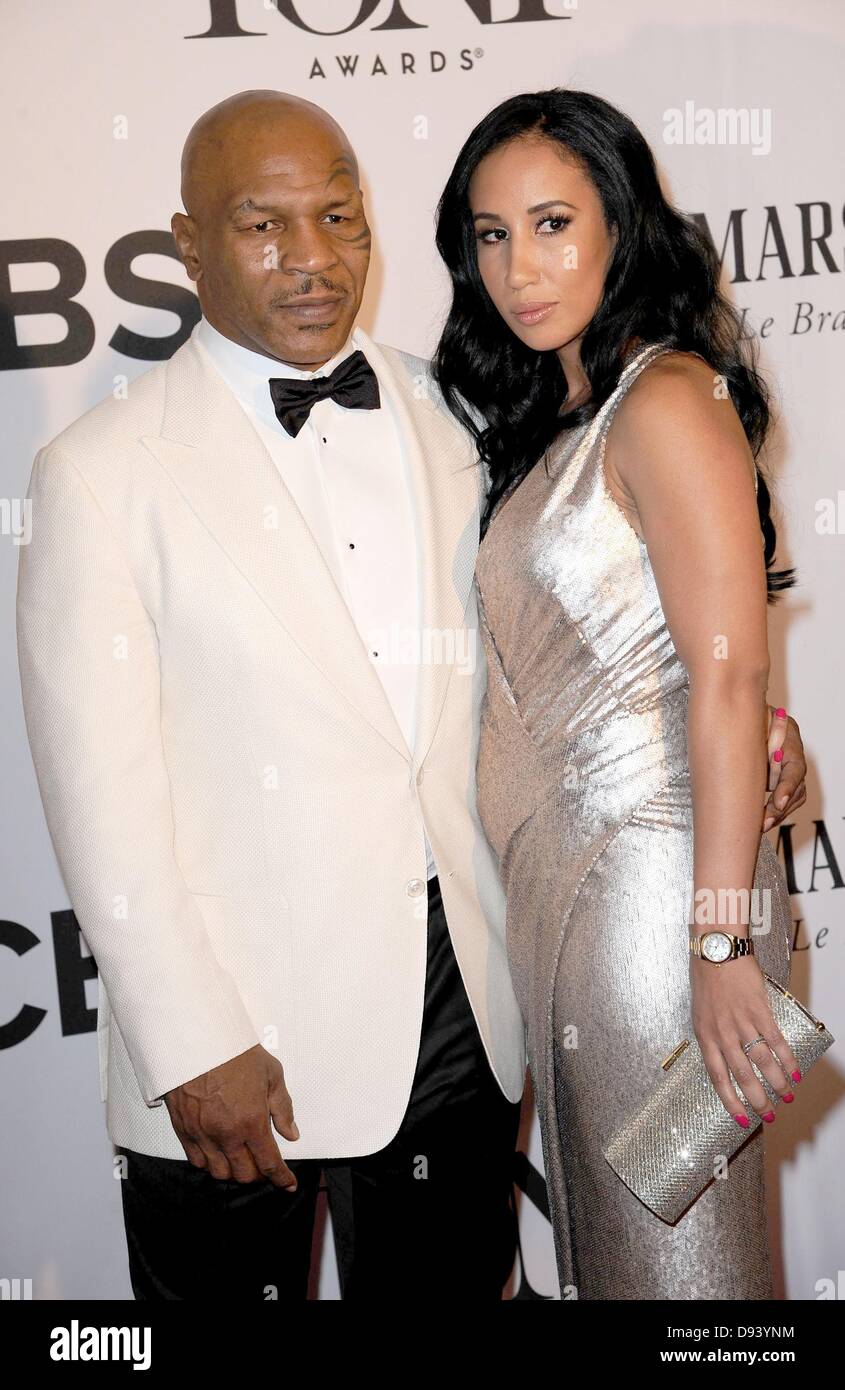 Mike tyson and lakiha spicer Banque de photographies et d’images à ...