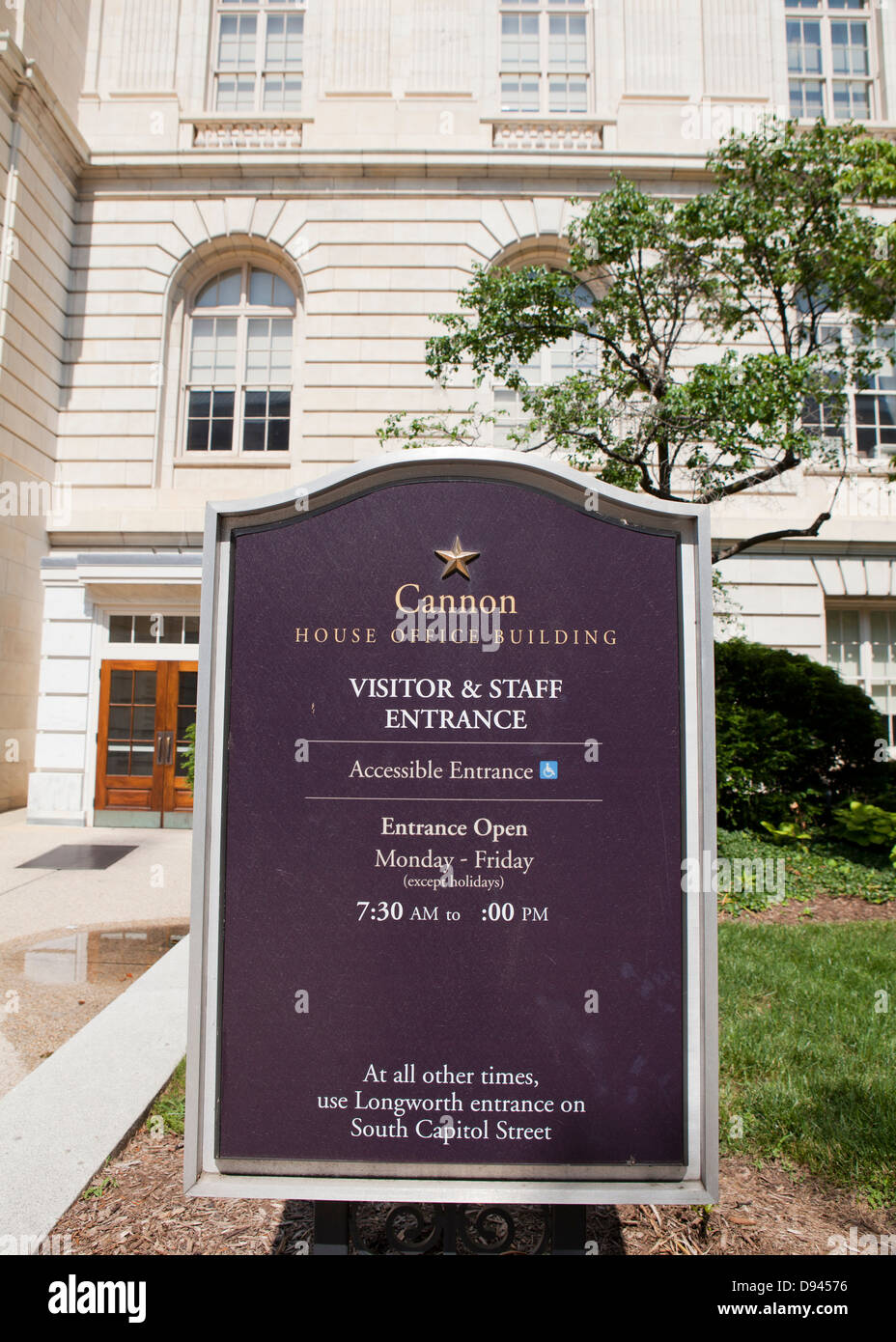 Immeuble de bureaux de maison de canon Banque de photographies et d ...