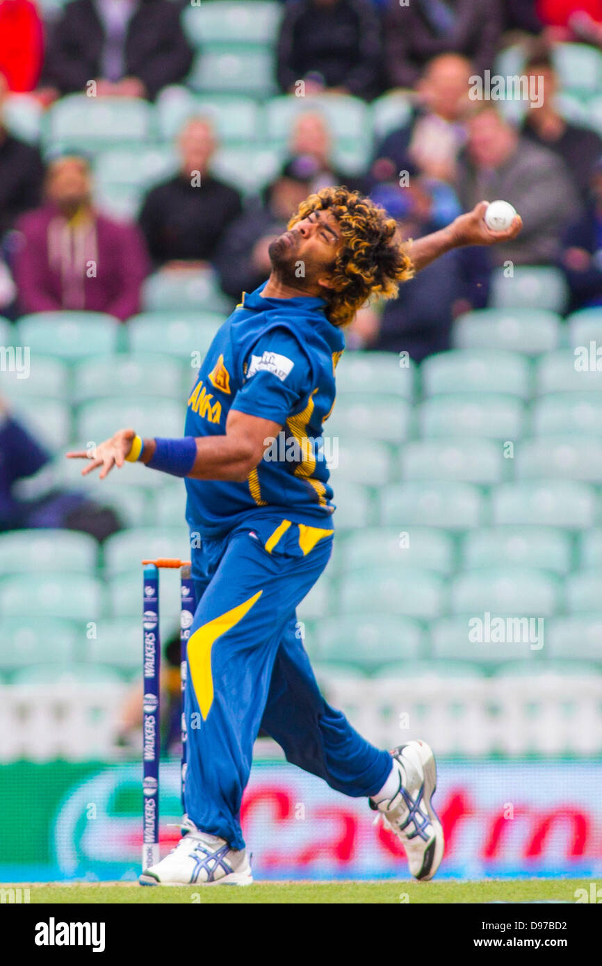 Sri lankas lasith malinga bowling Banque de photographies et d’images à ...