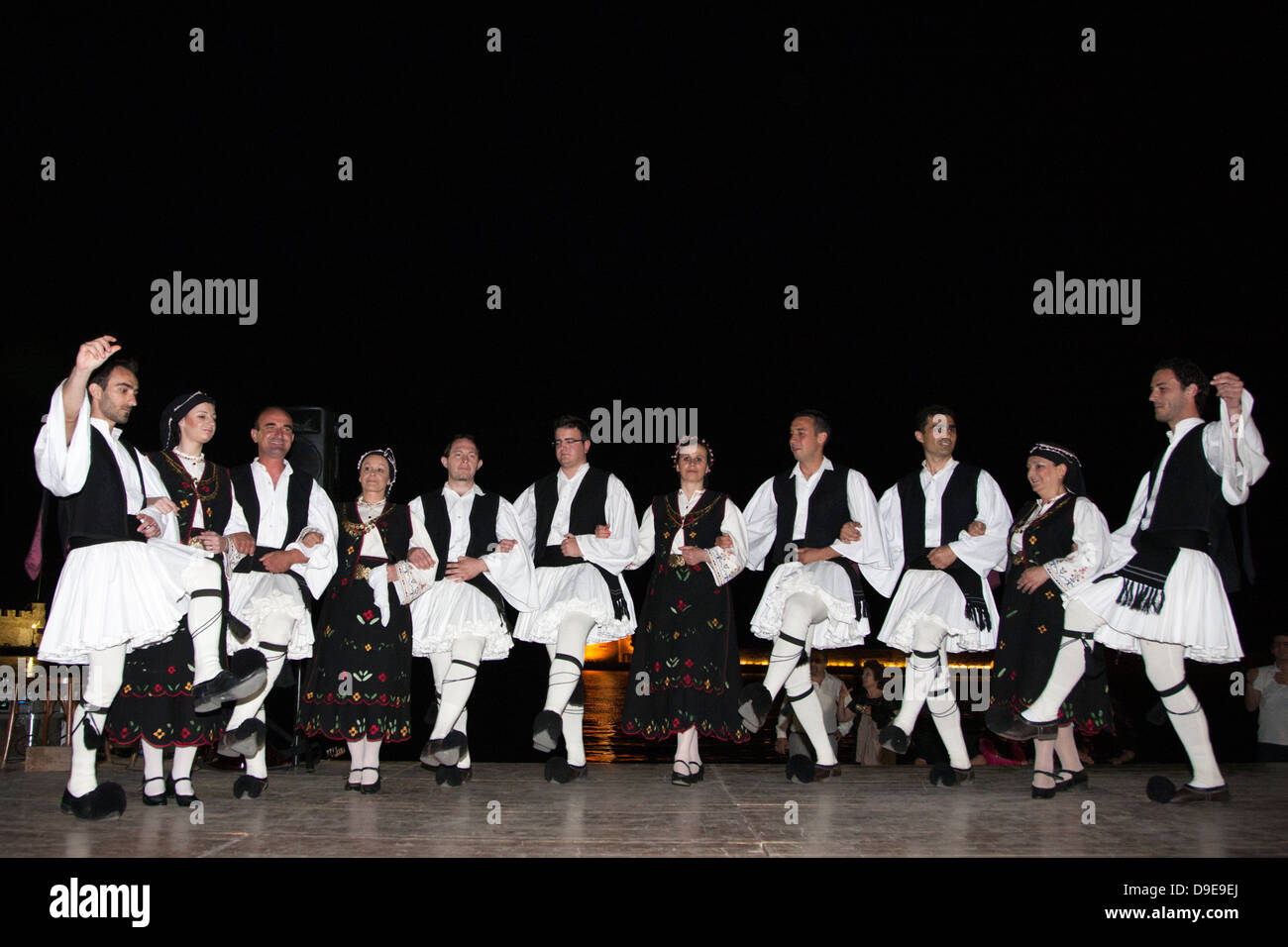 Costume Grec Traditionnel Banque d'image et photos - Alamy