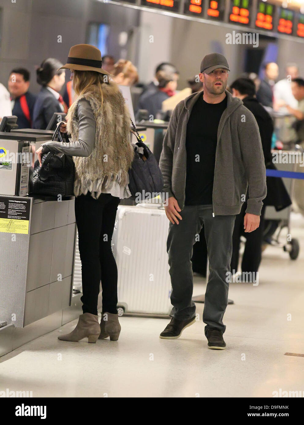 Guillaume Gallienne Jason Statham et check in à l'aéroport de LAX à ...