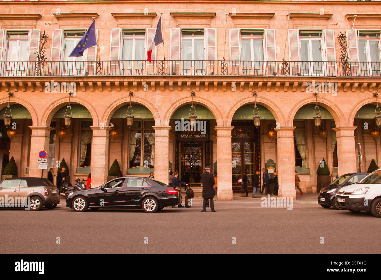 Hotel meurice rue de rivoli Banque de photographies et d’images à haute ...