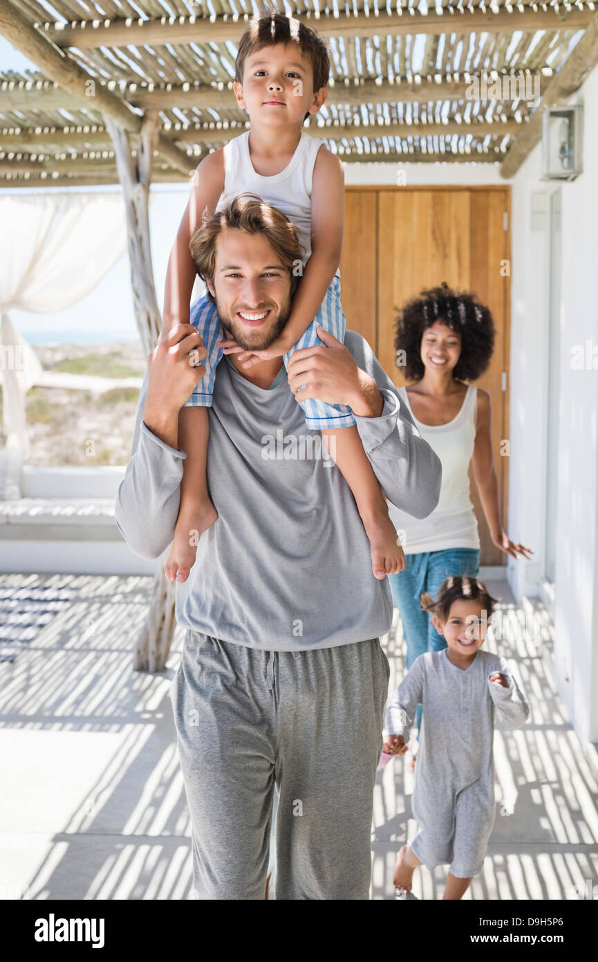 Sa femme et trois de leurs enfants Banque de photographies et d’images ...