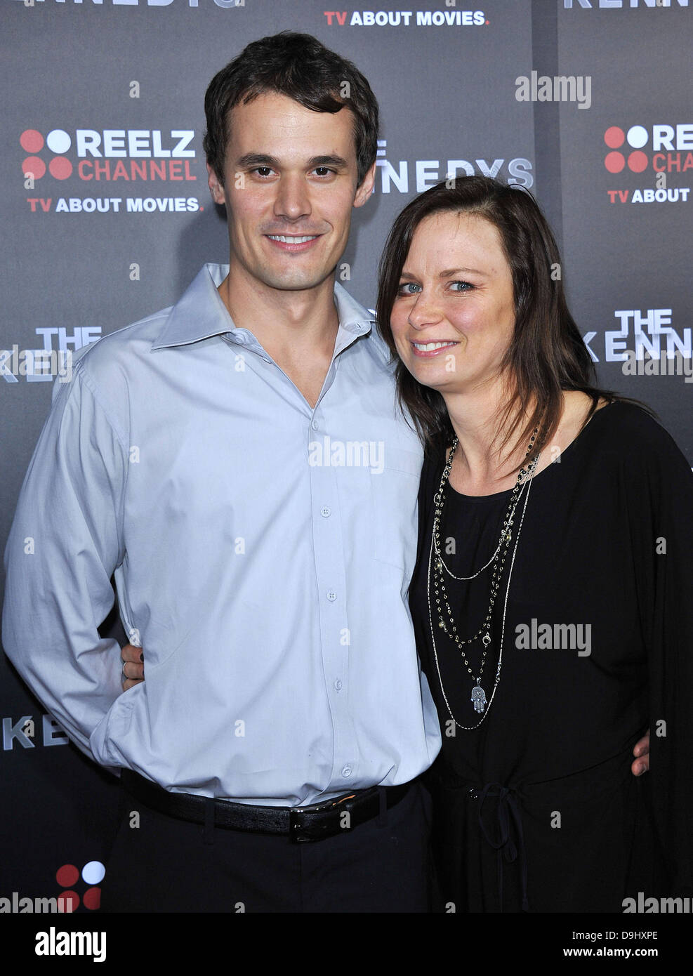 Matthew Rolph et Mary Lynn Rajskub Première mondiale de "Les Kennedy" à ...