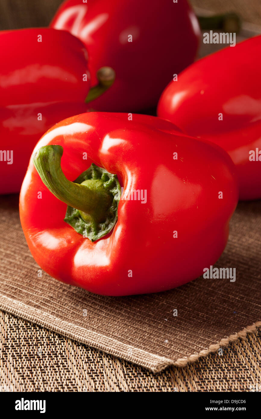 Poivron rouge Banque de photographies et d’images à haute résolution ...