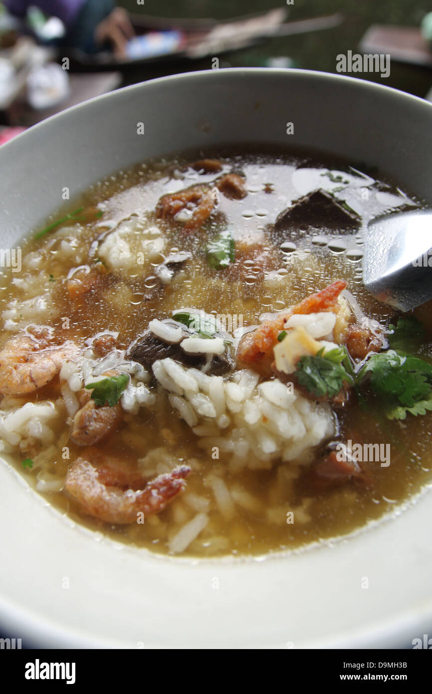 Boil rice Banque de photographies et d’images à haute résolution - Alamy