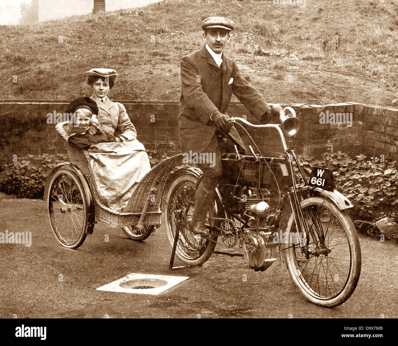 1900s motorcycle Banque de photographies et d’images à haute résolution ...