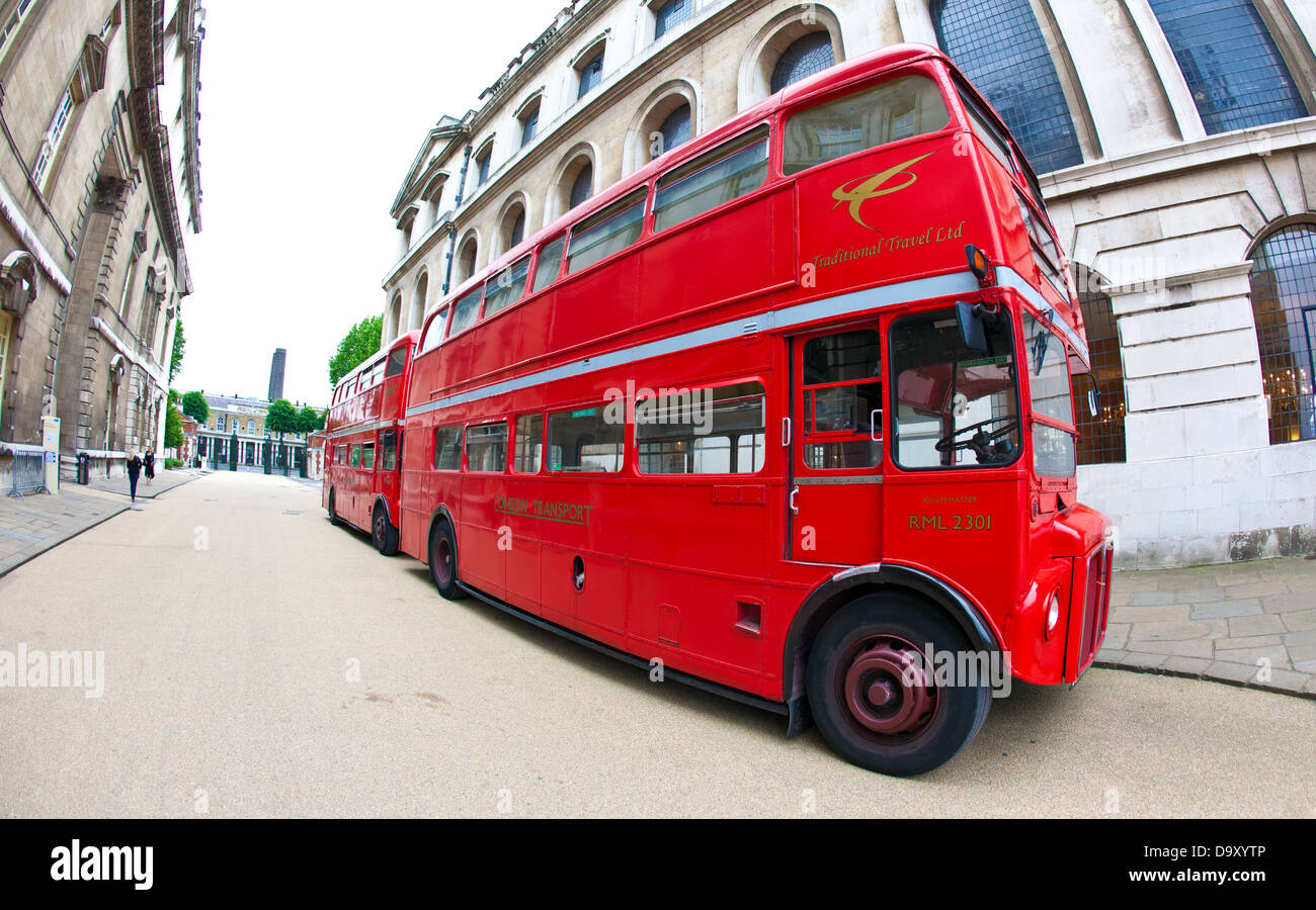 Patrimoine de bus routemaster rouge de londres Banque de photographies ...
