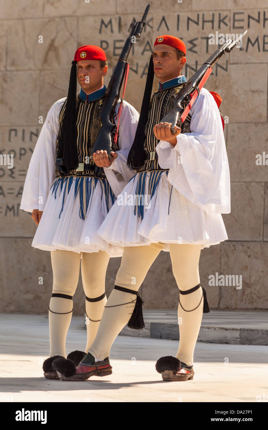 Soldats Grecs Armés Banque d'image et photos - Alamy
