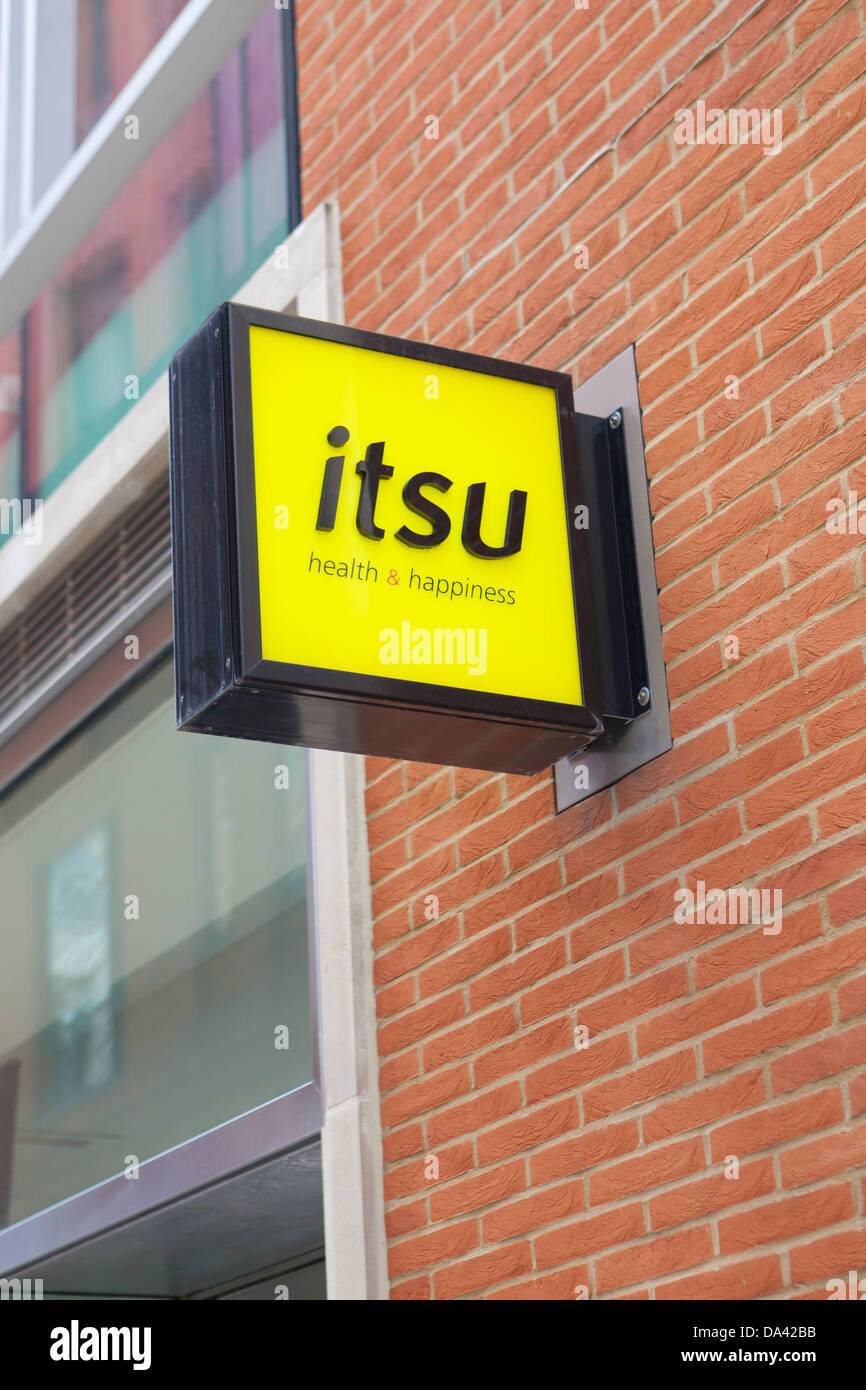 Itsu logo Banque de photographies et d’images à haute résolution - Alamy