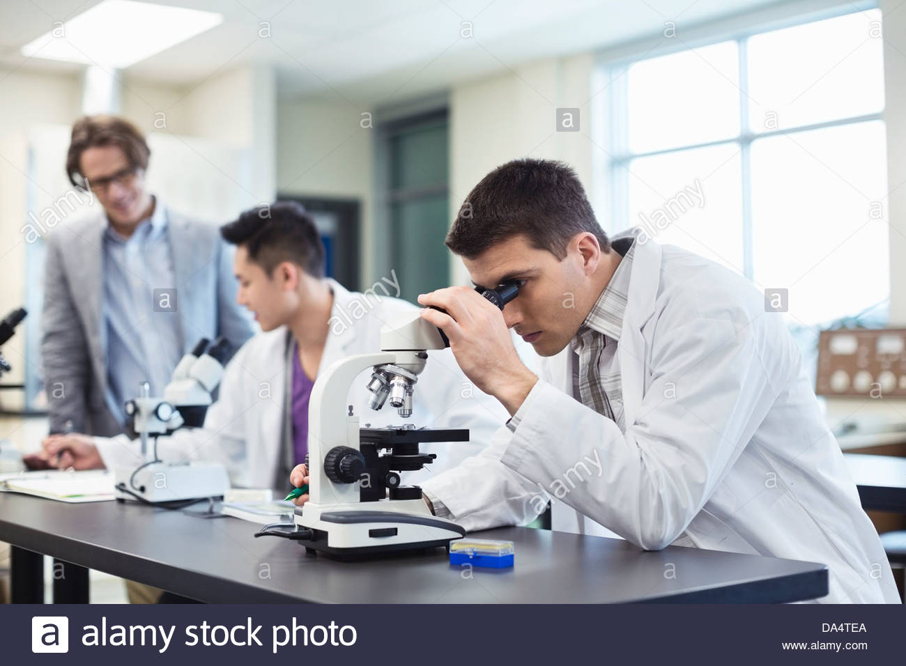 Microscope photo Banque de photographies et d’images à haute résolution ...