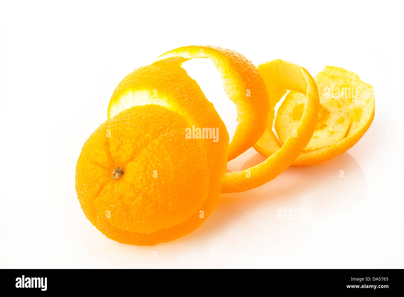 épluchure d'orange Banque de photographies et d’images à haute ...
