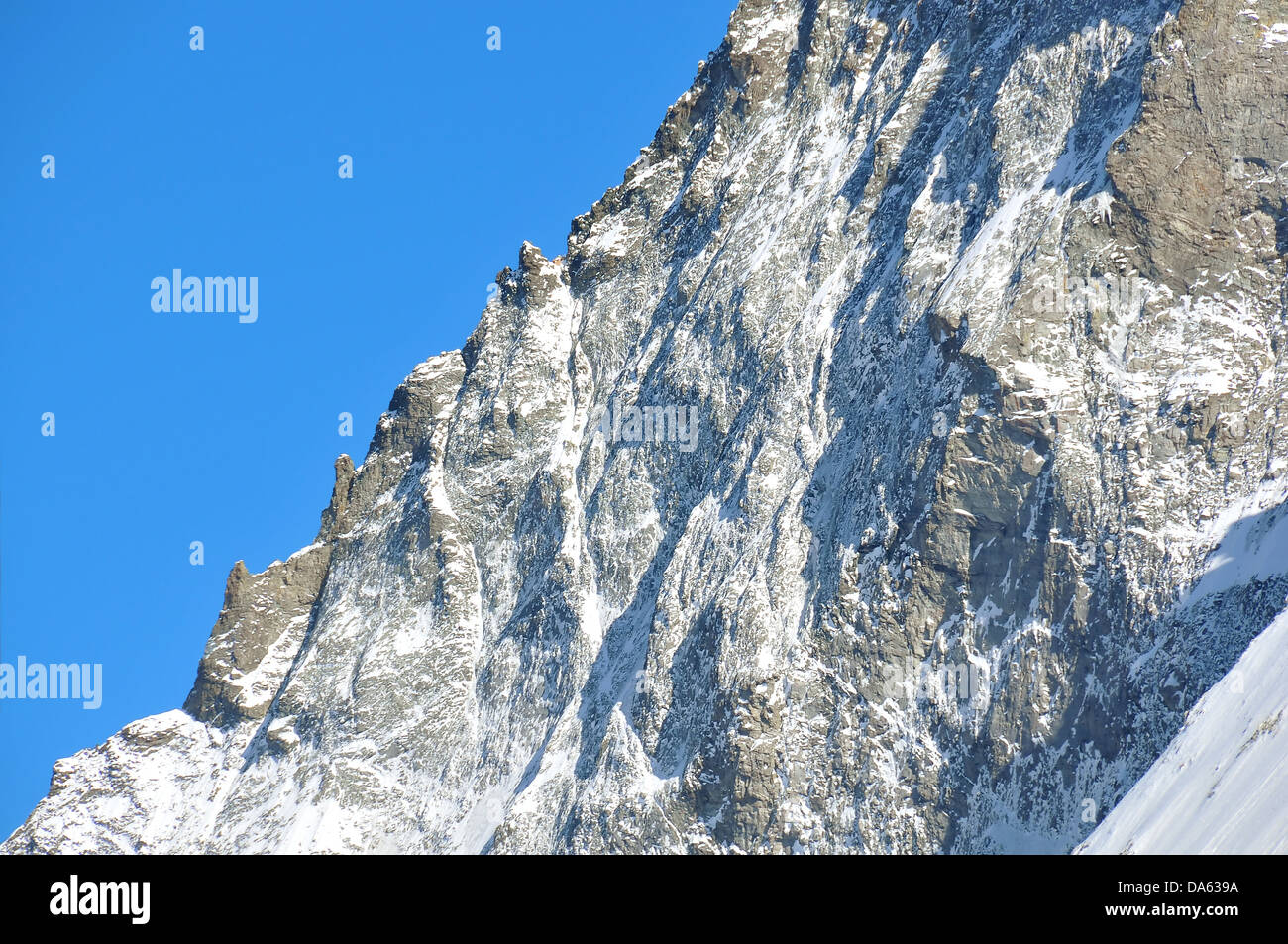 Zmutt ridge Banque de photographies et d’images à haute résolution - Alamy