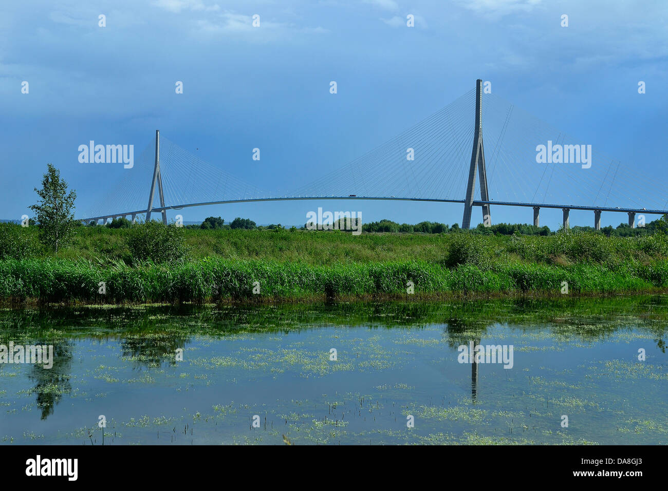 "Pont de Normandie" (Pont de Normandie) : à haubans pont routier sur la ...