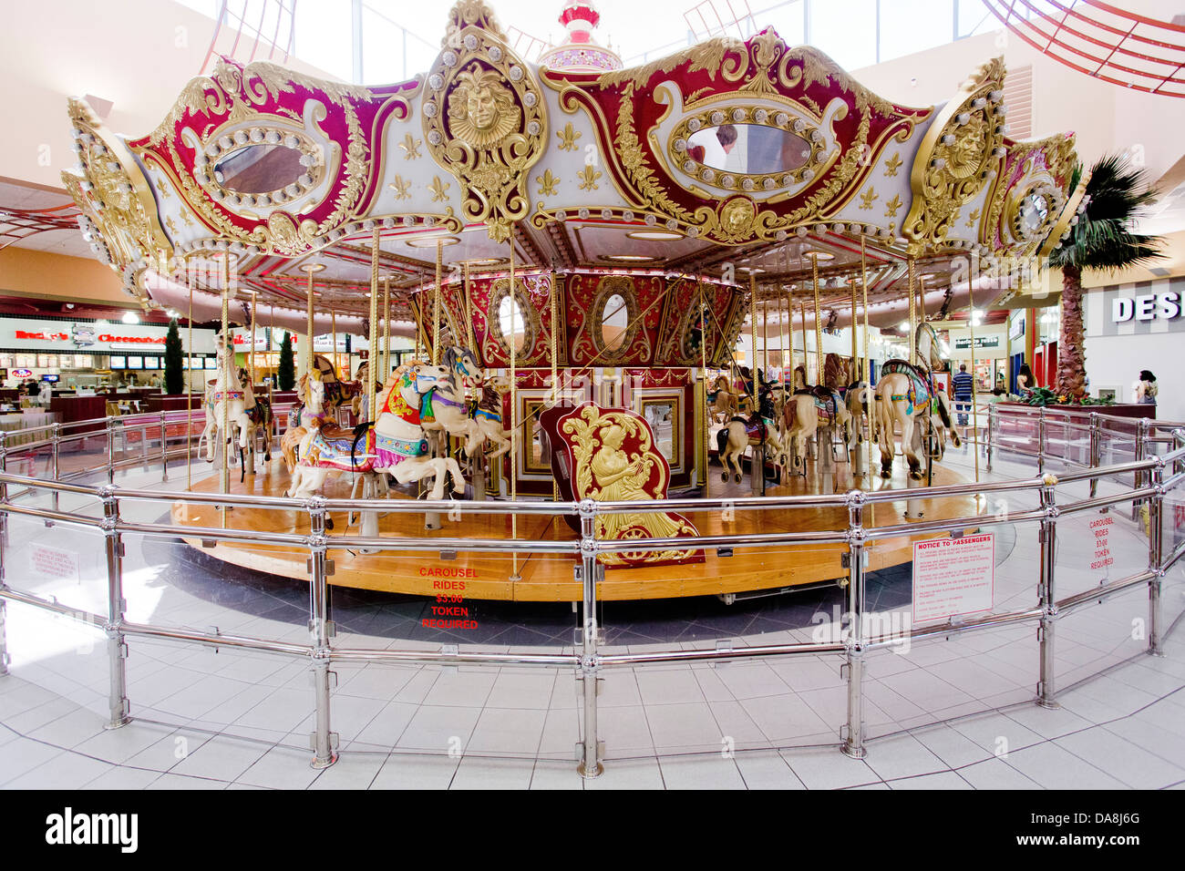 Le centre commercial du carrousel Banque de photographies et d’images à ...