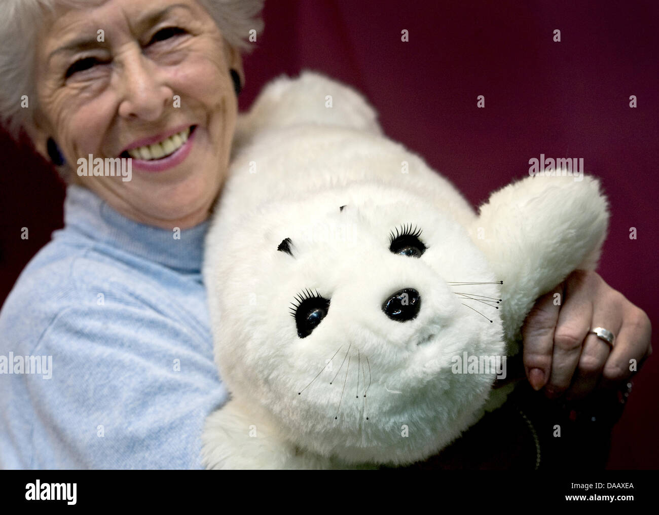 Paro robot Banque de photographies et d’images à haute résolution - Alamy