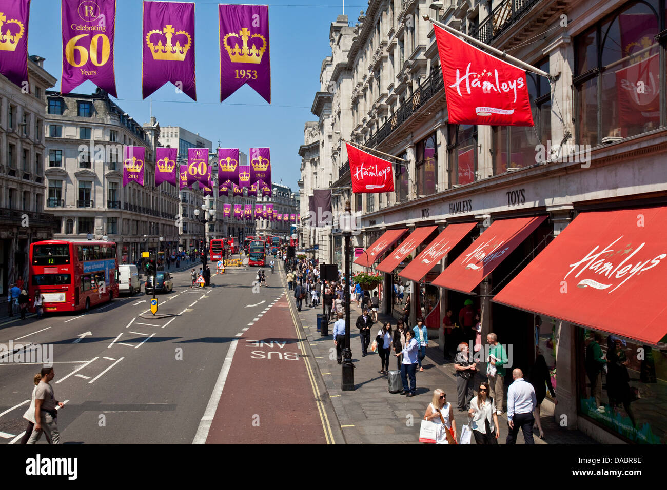 Hamleys london toys Banque de photographies et d’images à haute résolution - Alamy