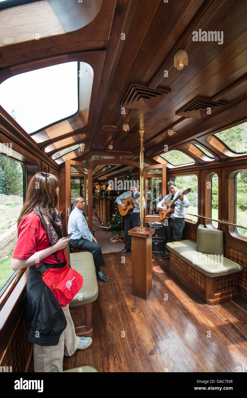 Train bar Banque de photographies et d’images à haute résolution - Alamy