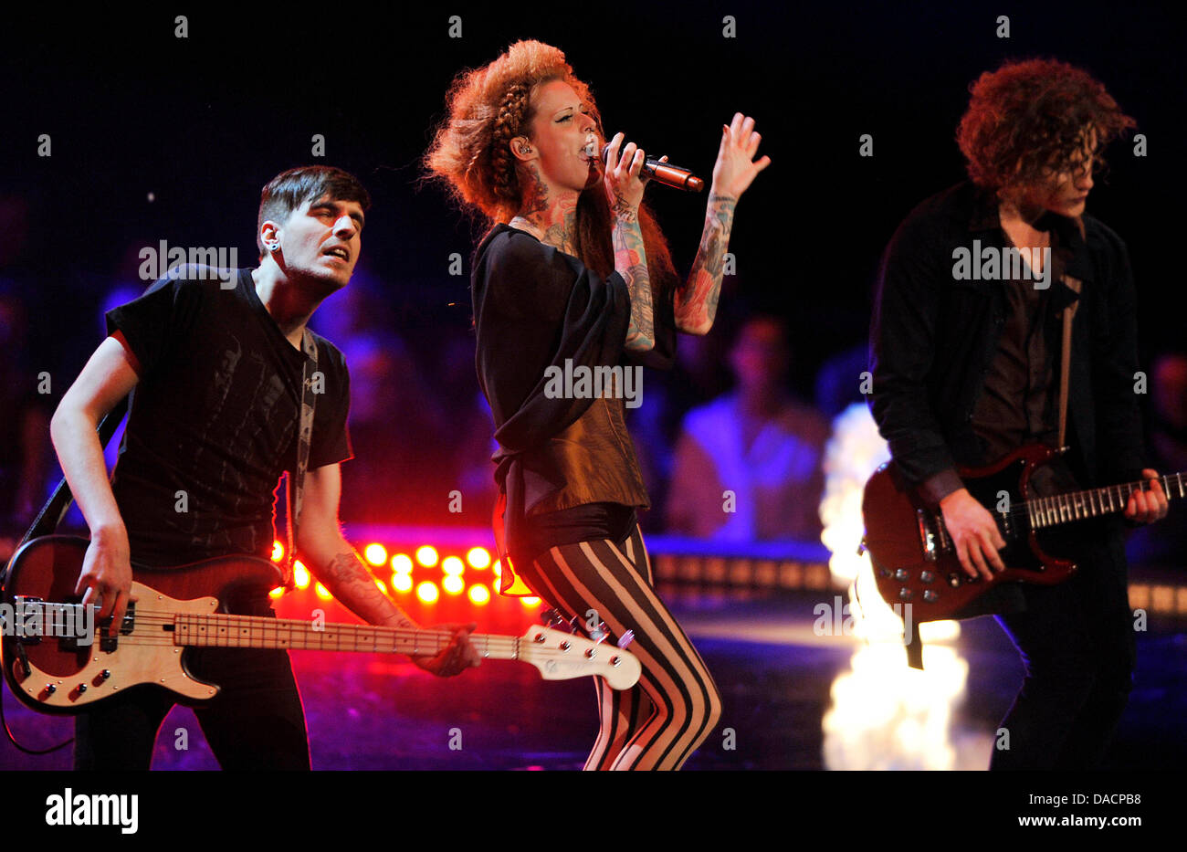 Jennifer weist on german tv Banque de photographies et d’images à haute ...