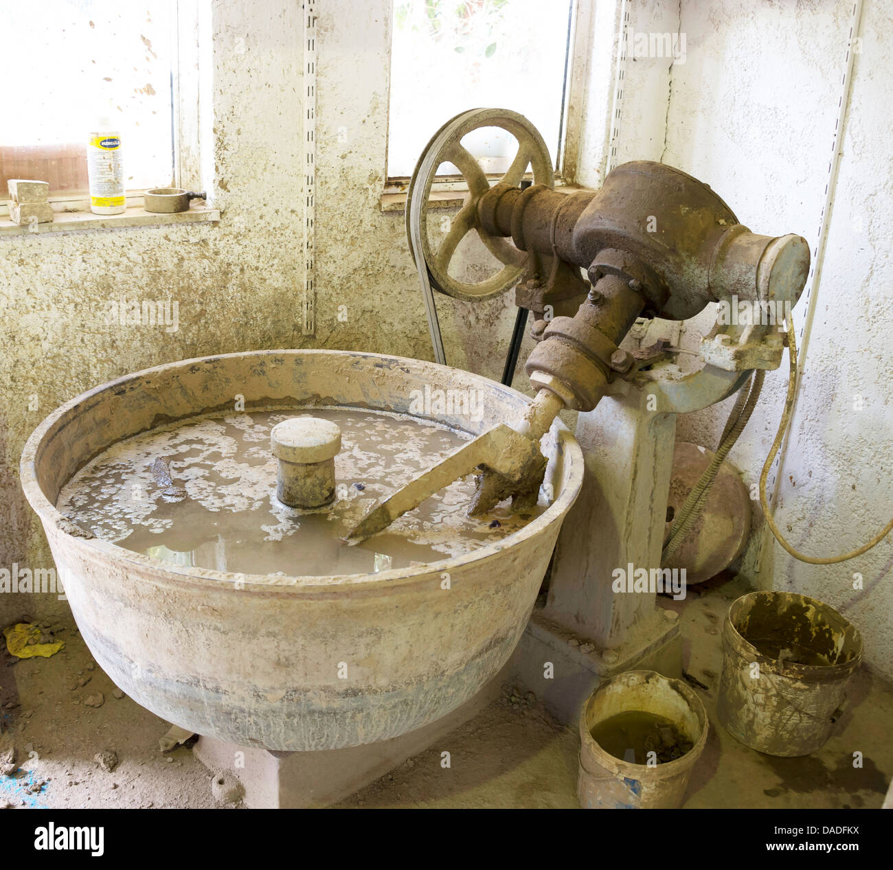 Machines De Potiers Banque d'image et photos - Alamy