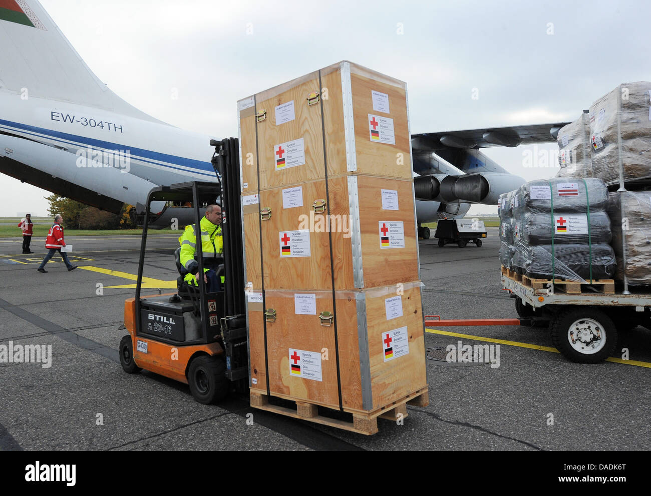 Tentes croix rouge Banque de photographies et d’images à haute ...