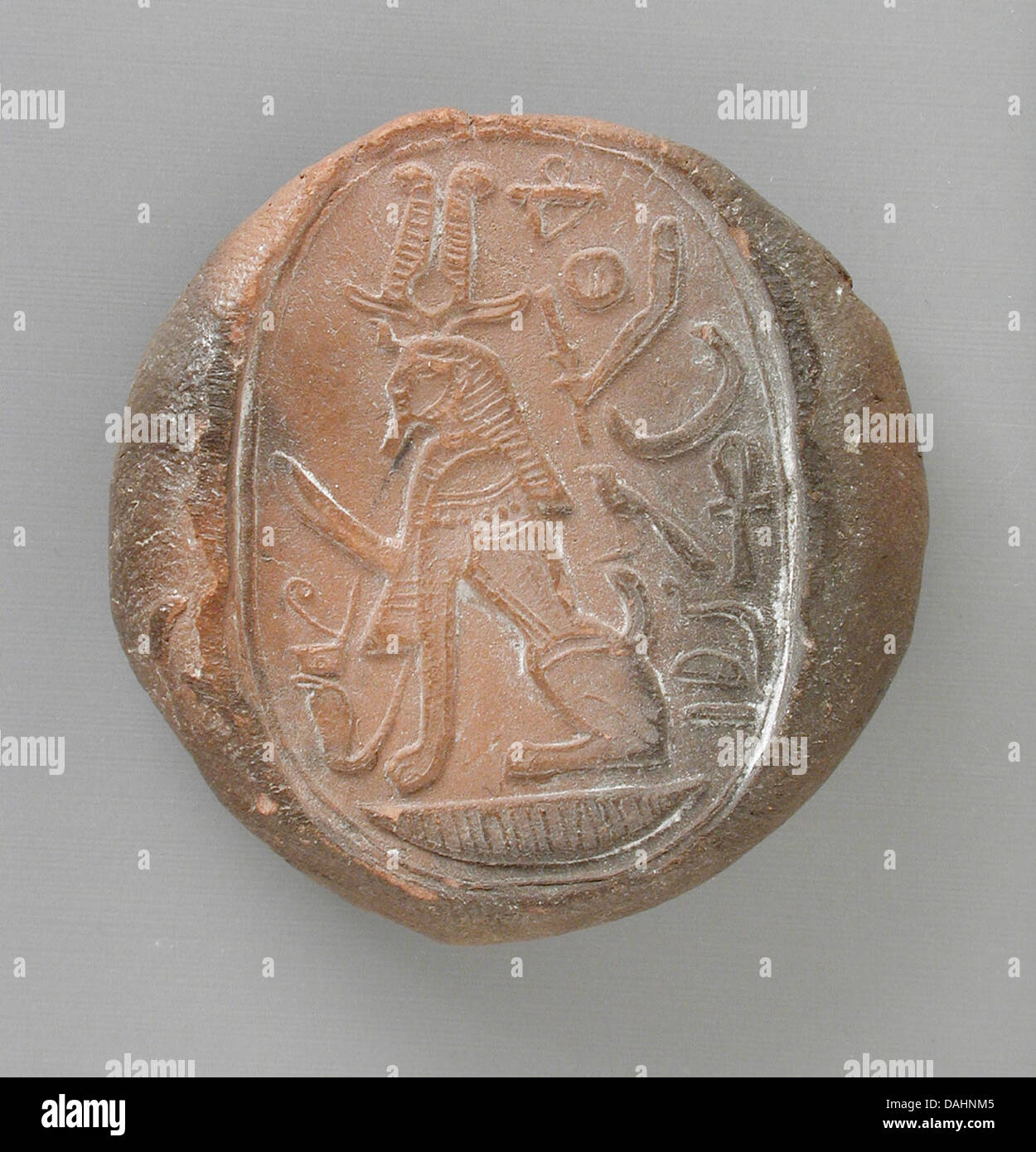 Cette ancienne moisissure égyptienne représente le sphinx royal d'Amenhotep Ier, un souverain du ...