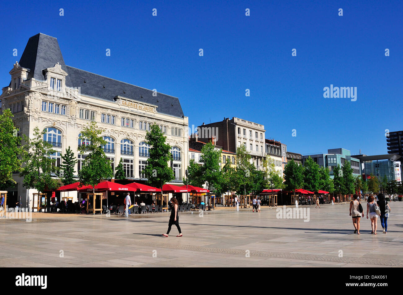 Place de jaude Banque de photographies et d’images à haute résolution ...