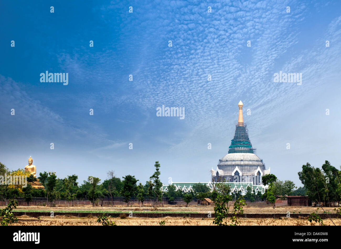 Temple daen mahamongkol chai Banque de photographies et d’images à ...