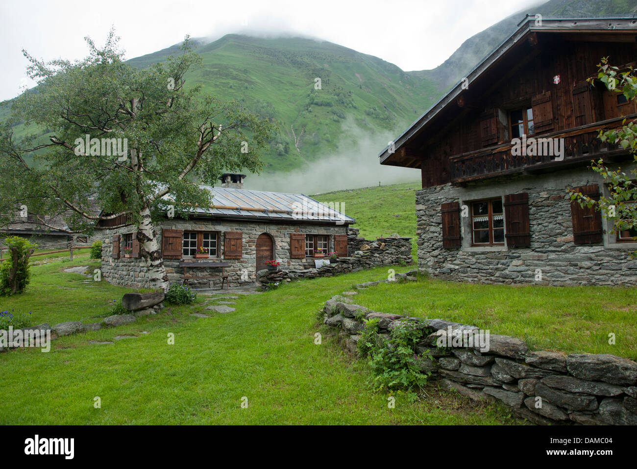 Chalets de miage Banque de photographies et d’images à haute résolution ...