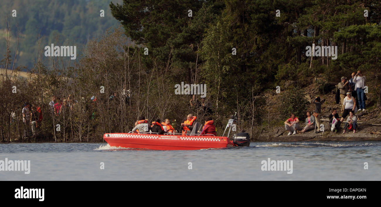 Survivors massacre on utoya island Banque de photographies et d’images ...