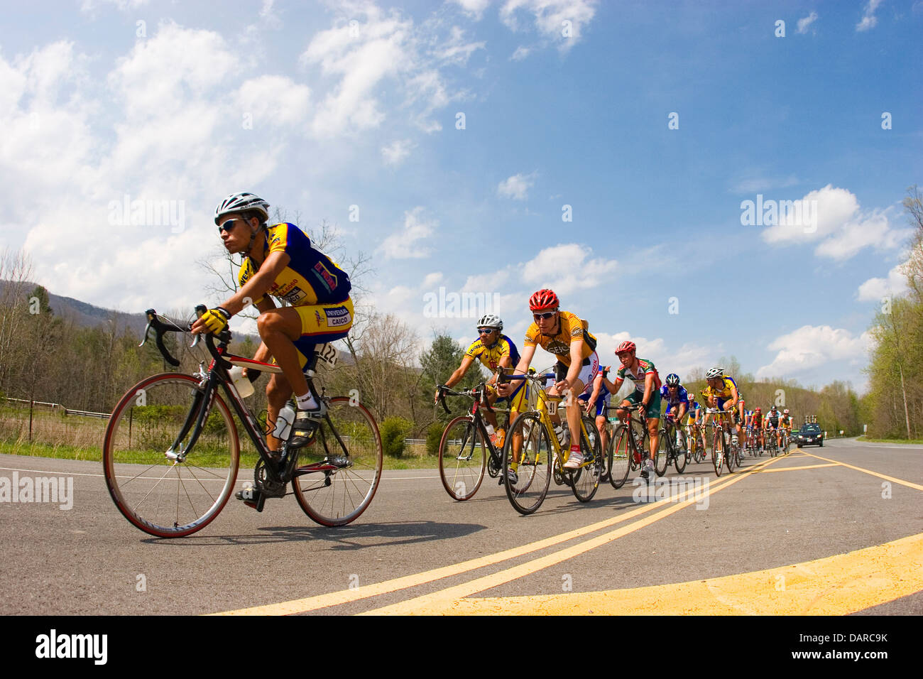 Peloton de cyclistes Banque de photographies et d’images à haute ...
