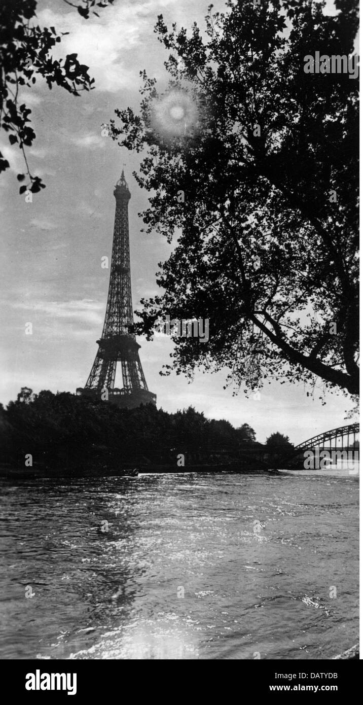 Paris 1930s Banque de photographies et d’images à haute résolution - Alamy
