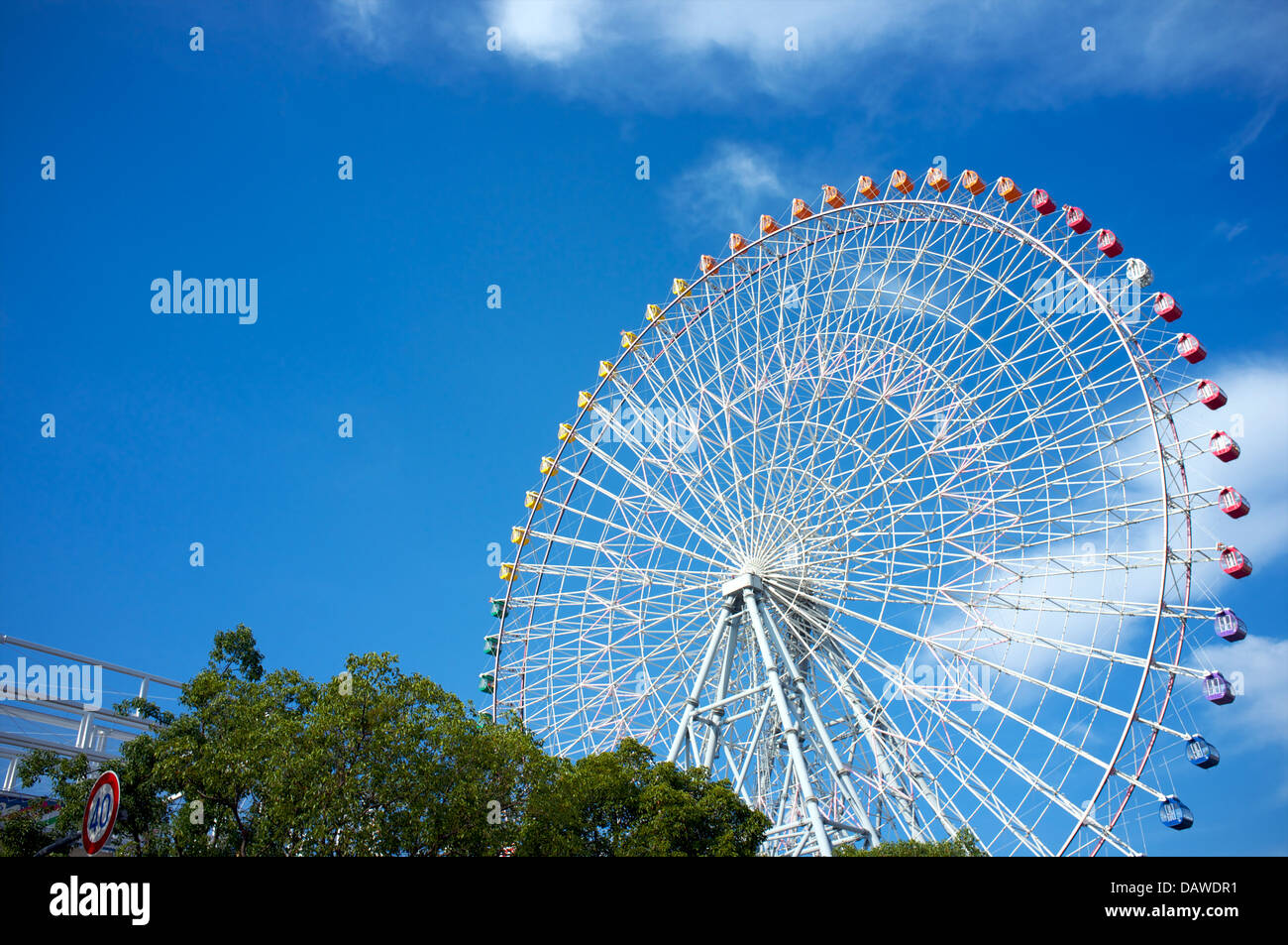 Grande roue osaka osaka Banque de photographies et d’images à haute ...
