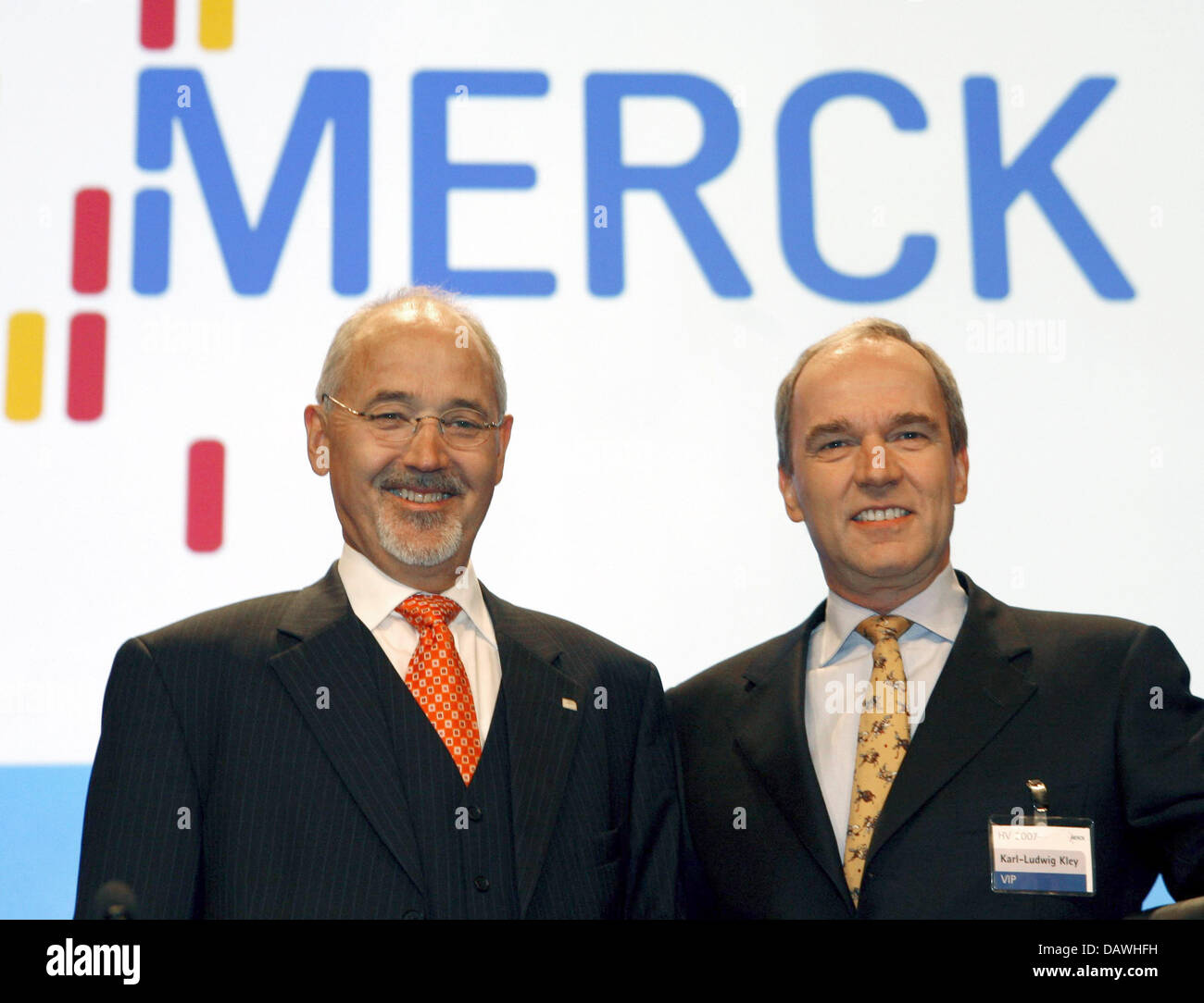 Merck logo Banque de photographies et d’images à haute résolution - Alamy