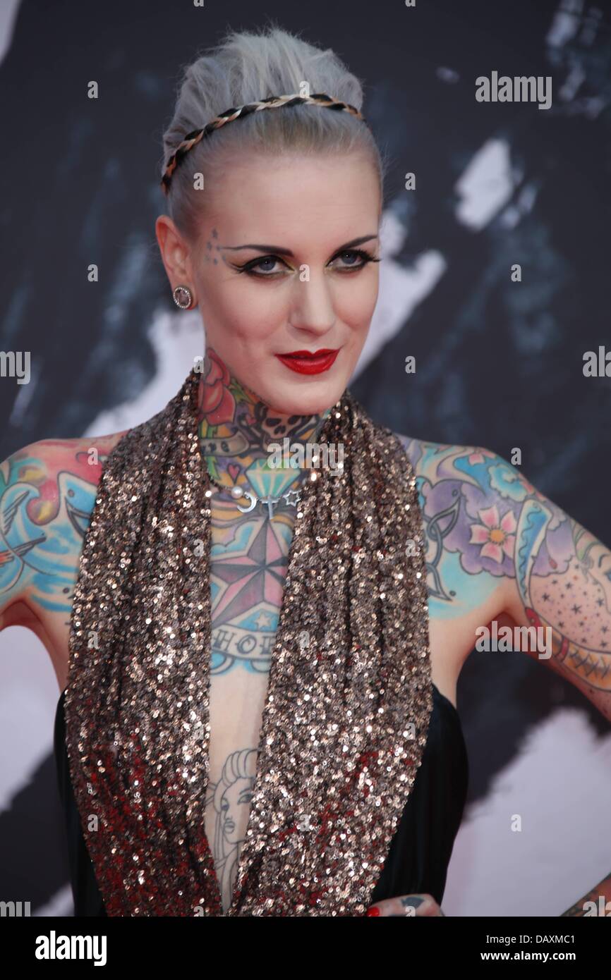 Tattoo model Banque de photographies et d’images à haute résolution - Alamy