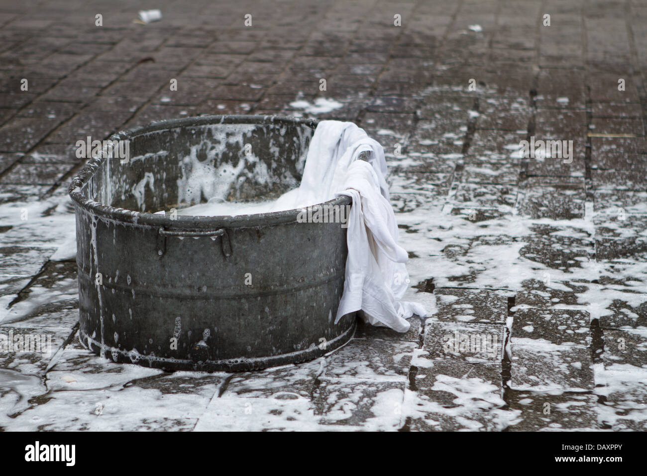 Bassine lessive zinc Banque de photographies et d’images à haute ...