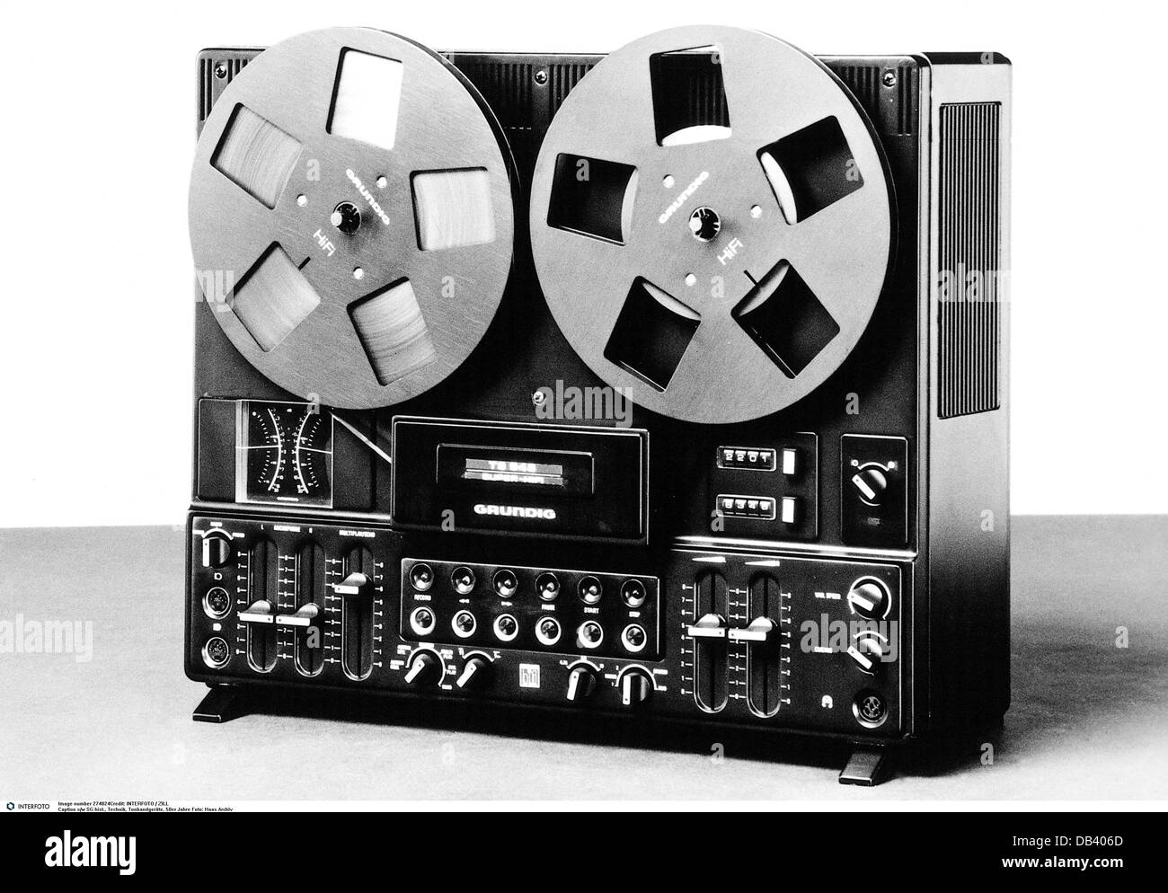 Technics tape recorder 1950s 50s Banque de photographies et d’images à ...