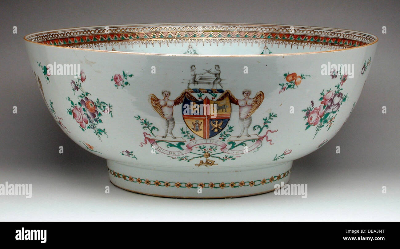 Vieux bol à punch Banque de photographies et d’images à haute ...