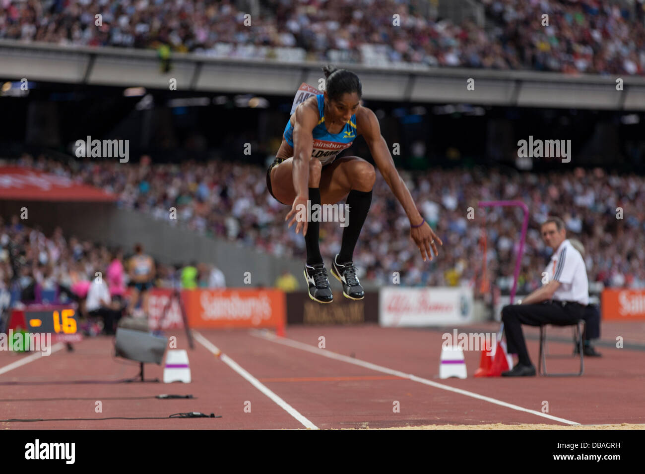 Triple saut féminin Banque de photographies et d’images à haute ...